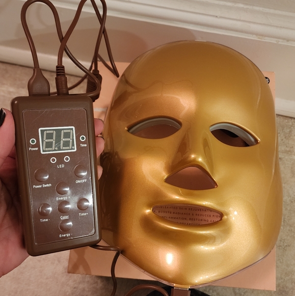 Mz Skin | Skincare | Mz Skin By Dr Myryam Zamani Light Therapy ...